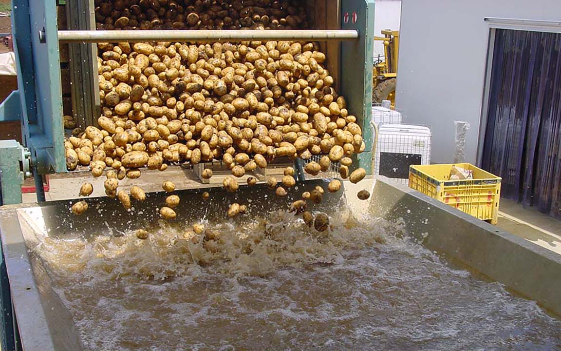 Hydraulic Bin Tipper | Automated Bin Unloading | Wyma Solutions